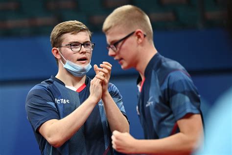 Tennis de table Jeux européens avec les frères Lebrun la France