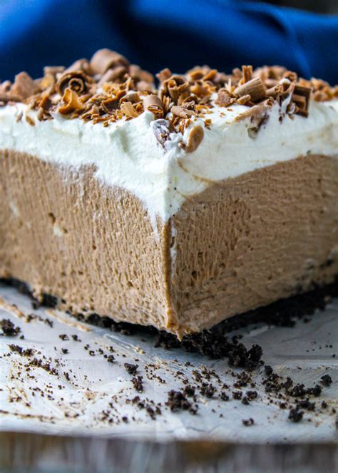 No Bake Chocolate Mousse Pie