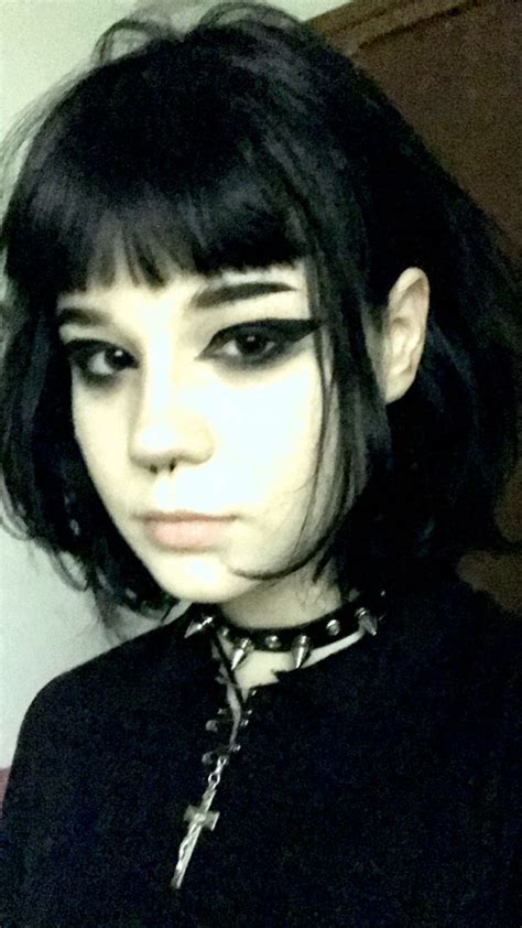 Pin De Lo Em Aesthetic Penteados G Ticos Cabelo G Tico Penteado Pra