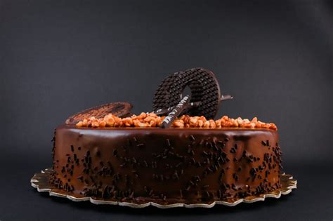 Tort Chocoholic Cofetariile Sweet By Marvio
