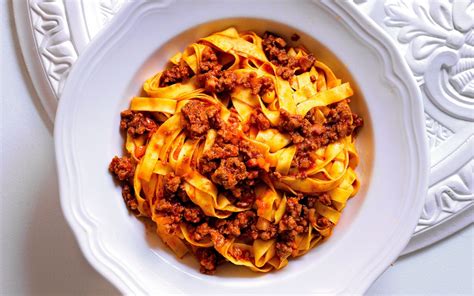 Tagliatelle Alla Bolognese Recipe La Cucina Italiana