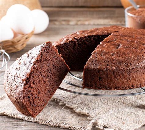Bizcocho de chocolate casero y esponjoso receta FÁCIL PequeRecetas