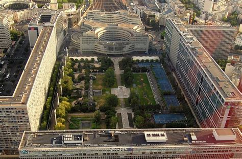 Connaissez vous ce petit coin de nature à Paris juste au dessus d une