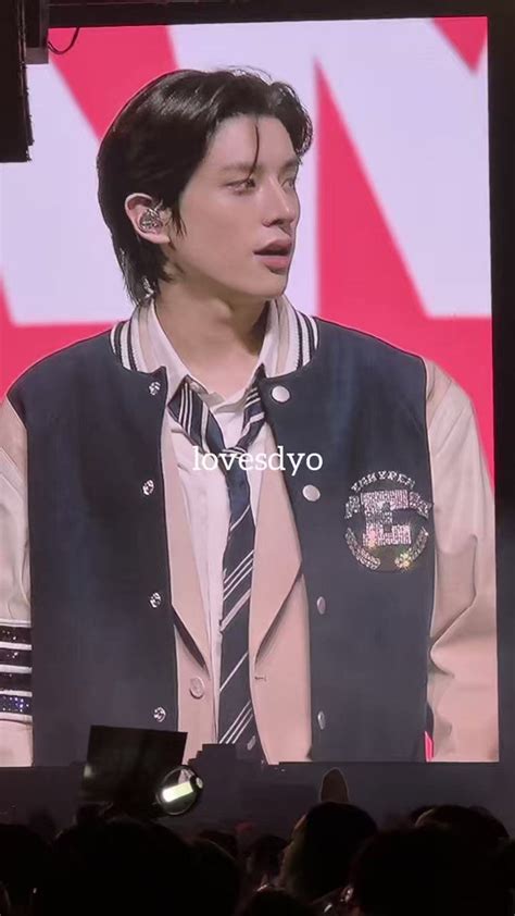 Liya On Twitter RT Onlyonejaeyun Jake Said Mahal Kita Sends A