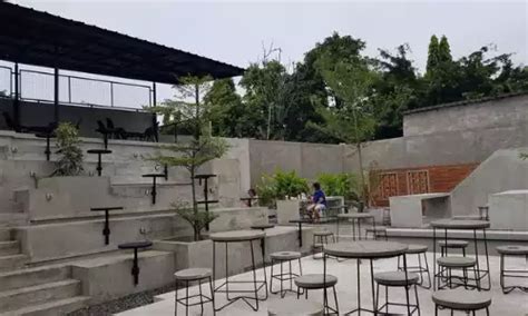 Desain Cafe Outdoor Kekinian Yang Cozy Ini 5 Inspirasinya