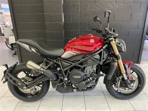 Benelli 752S 2025 Giá bao nhiêu Hình ảnh Mua trả góp