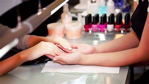 5 Important Things To Consider Before Your Next Manicure Nail Services