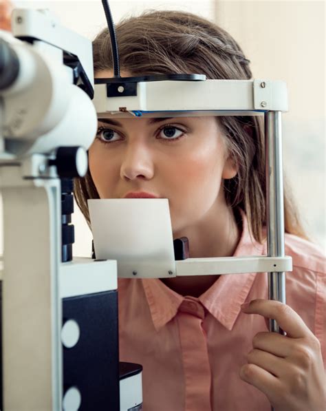 Cirugía ocular con láser PRK Orange County Newport Beach Centro LASIK