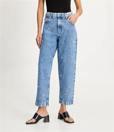 Calça Reta Cintura Alta em Jeans Bolsos e Brilho Aplicado Azul