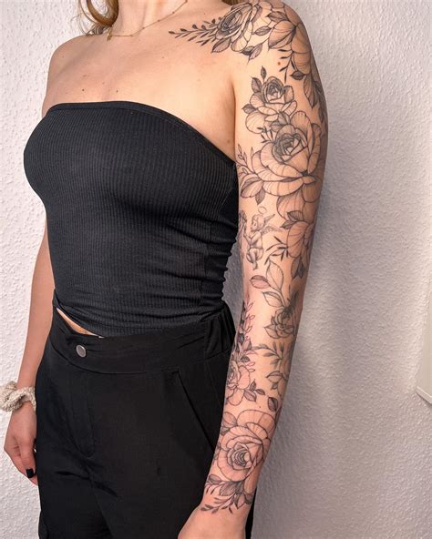 25 Cool Sleeve Tattoos Design Ideas For Women