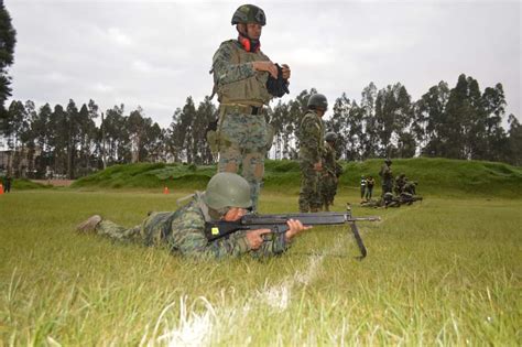 Ejército Ecuatoriano on Twitter Soldados de la Tercera División de