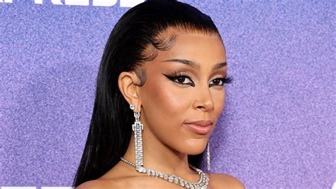 Doja Cat Apologizes Resolves Fan Conflict After Claiming Shes Quitting Music Teen Vogue