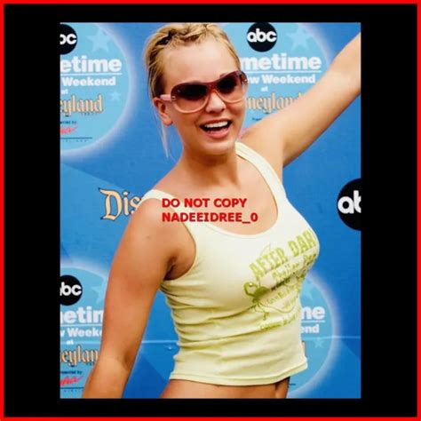 Kaley Cuoco The Big Bang Theory Television Actress Sexy Pin Up Hot X