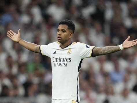 Přestupové spekulace Rodrygo pochybuje o své budoucnosti v Realu
