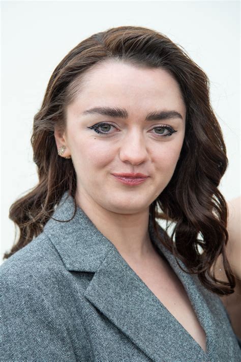 MAISIE WILLIAMS At Christian Dior Fashion Show At Paris Fashion Week 02