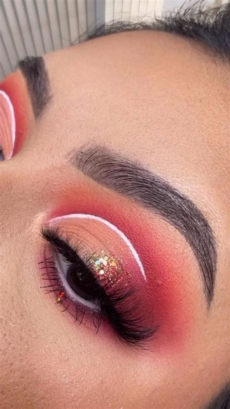 Christmas Eyeshadow Palettes For The Best Easy Makeup Looks Christmas