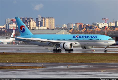 HL7526 Korean Air Boeing 777 2B5ER Photo By Sergey Kustov ID 380581