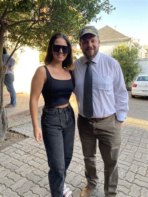 Ella Responde On Twitter RT LaRechazona Con El Diputado Favorito