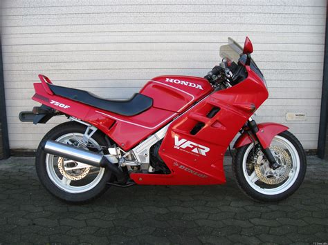 Brugt Honda VFR 750 F 1989 Til Salg 123mc
