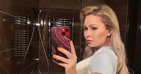 Nyt on upeita kuvia Tiedä ja voita hottis Iida on ihana näky