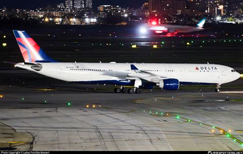 N817NW Delta Air Lines Airbus A330 323 Photo By Lukas Ponitka Bessert