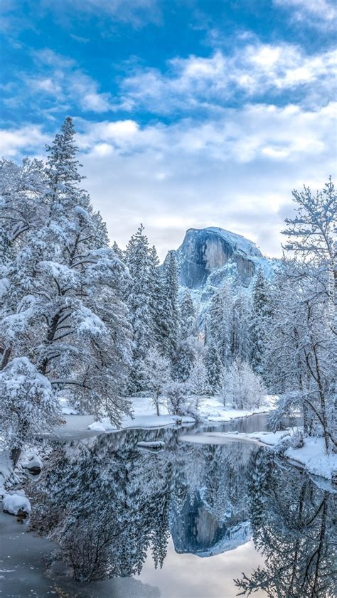 Góra Half Dome i rzeka Merced River Tapeta na telefon