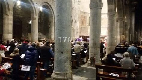 Una Veglia Di Preghiera Con 300 Fedeli Per Il Vescovo Borghetti IVG It