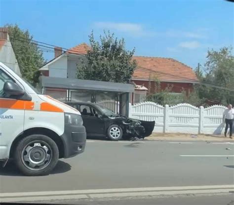 Accident mortal pe DN 6 Un şofer de 70 de ani a intrat într un tânăr