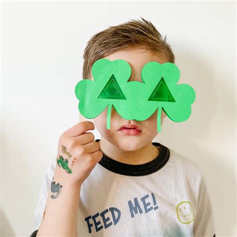 St Patricks Day Masks Suncatchers Using Magblox Magnetic Tiles