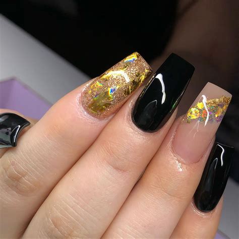 30 diseños de uñas acrílicas a la moda que te encantarán