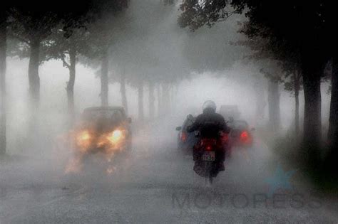 How To Ride Your Motorcycle In Heavy Rain Motorcycle Travel Rain