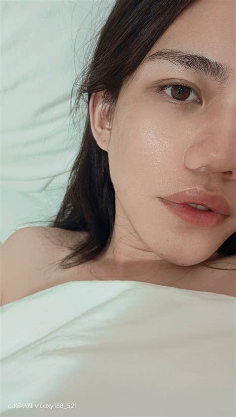 Cd黎小雅 on Twitter 一夜无眠失眠失眠 实测胡子不是趁着你睡觉头头长的它是当着你的脸长的 激光没脱干净就很懒不想再