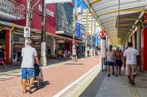 Eixos comerciais no centro de São Vicente ganham novo visual Diário