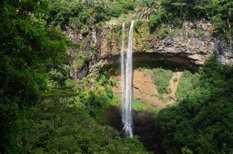 Chamarel Et La Terre Des Sept Couleurs Juste Maudinette