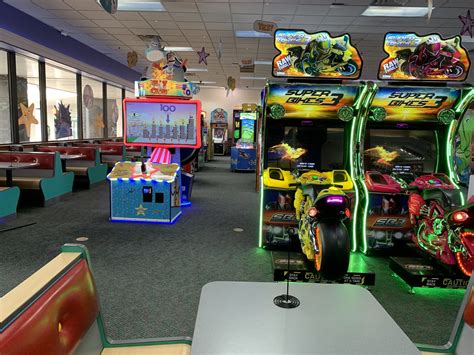 Chuck E Cheese S Interior A Photo On Flickriver
