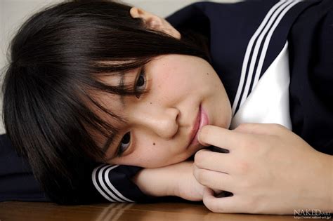 Naked Art 575 Photo No 00102 真井ゆりか セーラー服自慰 高画質フォト AV Gallery Download