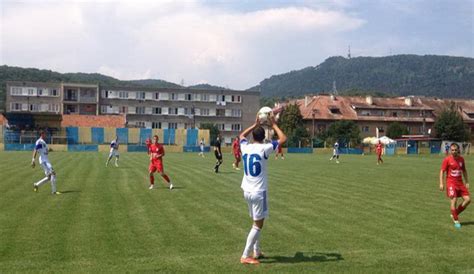 Succes şi cu CSM Rm Vâlcea Săgeata Năvodari continuă victoriile clare