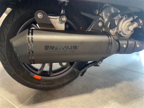 Motorrad Vespa GTS 300 Super Sport REMUS NOTTE Auspuff Mtl 89 4