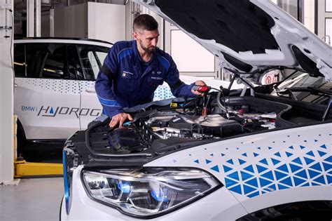 Comienza la producción en serie del BMW iX5 Hydrogen su SUV de hidrógeno