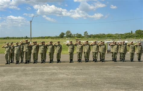 Fuerza Aérea Uruguaya Ceremonia de inicio de cursos en la Escuela