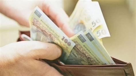 Un copil de 8 ani din Baia Mare a returnat un portmoneu cu acte și bani