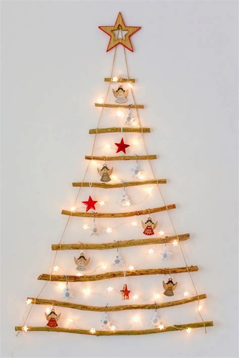 5 formas increíbles de hacer un árbol de Navidad en la pared