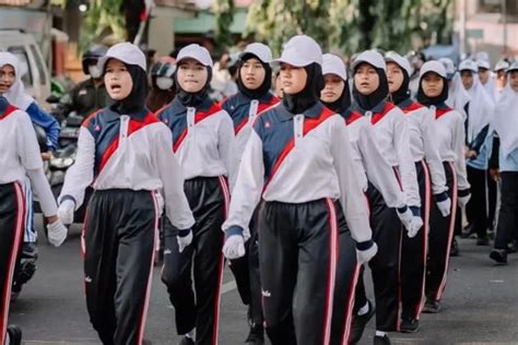 Kumpulan Yel Yel Gerak Jalan Hari Kemerdekaan 17 Agustus Seru Kocak