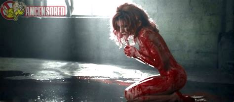 Mylène Farmer desnuda en Mylène Farmer Music Videos ll lll