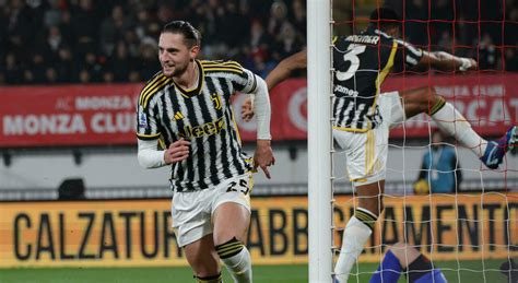 Monza Juventus 1 2 Le Pagelle Rabiot Imperiale Vlahovic Nervoso