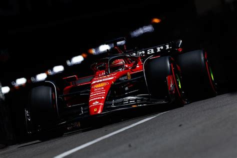 F1 Leclerc é punido em 3 posições de grid após bloqueio a Norris