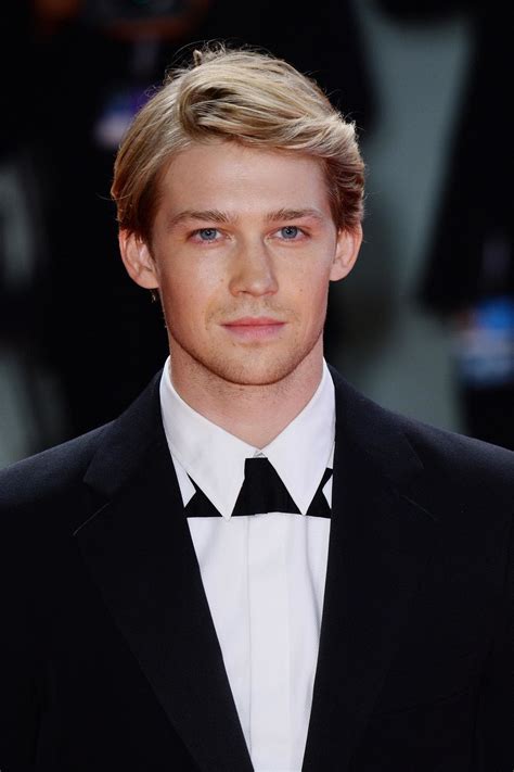Joe Alwyn Biography Height Life Story Super Stars Bio