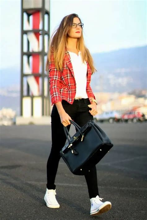 Sneakers For Trendy Chic Look 16 Sporty And Stylish Outfit Ideas