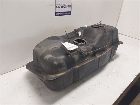 Fuel Tank Hilux Toyota 2004