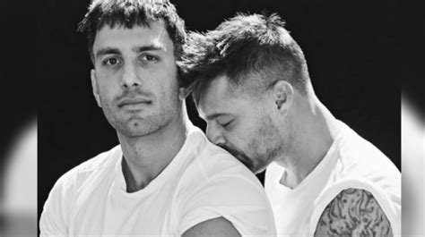 La Foto De Ricky Martin Besando A Su Hijo Que Instagram Censur